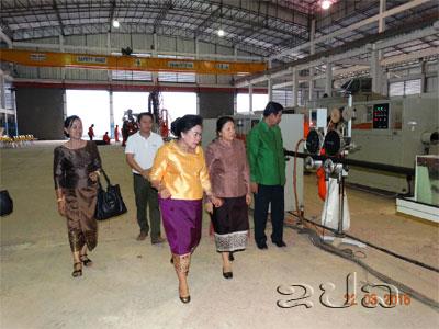 ປະທານ ສະພາແຫ່ງຊາດ ຢ້ຽມຢາມ ແລະ ເຮັດວຽກຢູ່ ແຂວງຈໍາປາສັກ