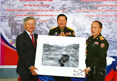 Vietnam Presents Ho Chi Minh Trail Photos to Laos