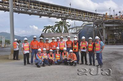 Journalists Visit Phu Bia Mining’s Phu Kham Copper-Gold Operation