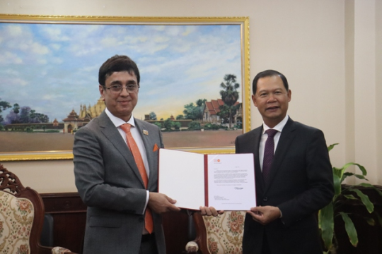 New UNFPA Representative presents credentials to Laos’ Government