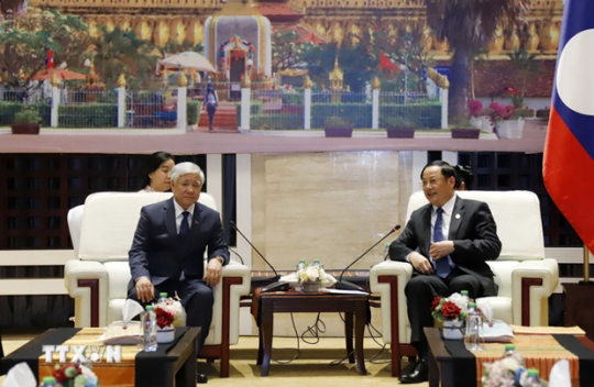 Prime Minister Sonexay Siphandone hosts delegation of Vietnam ...
