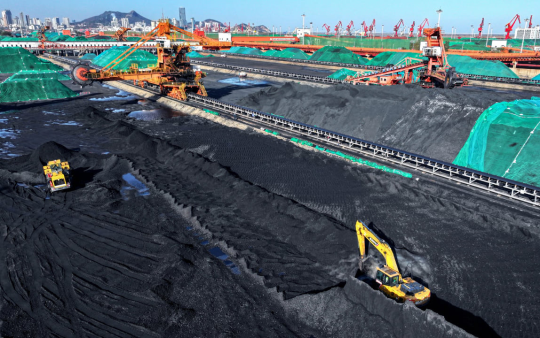 ການໃຊ້ຖ່ານຫີນທົ່ວໂລກສູງເປັນປະຫວັດສາດໃນປີນີ້