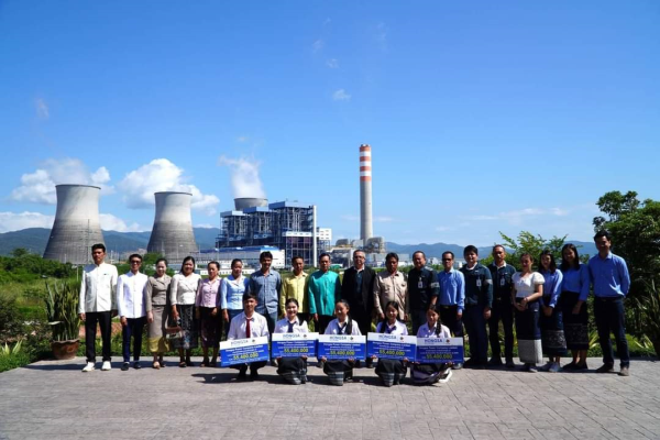 Hongsa awards five scholarships to local students